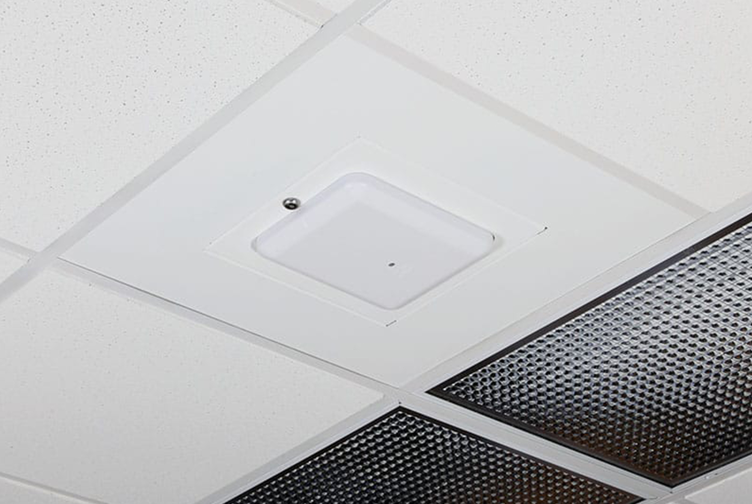 Oberon® Wi-Tile® Ceiling Enclosures - CPI